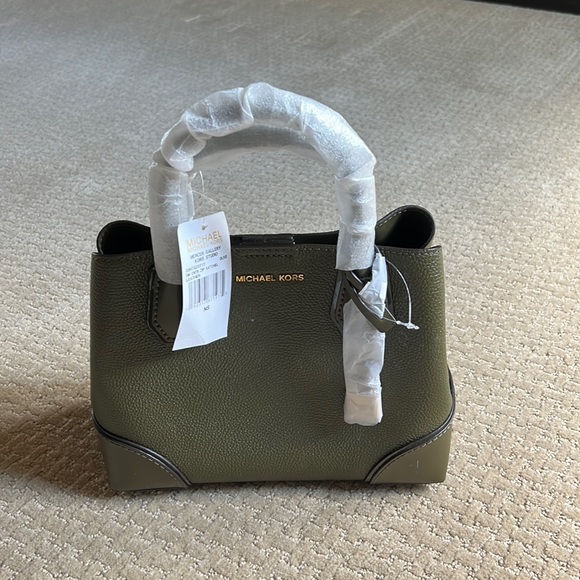 Michael Kors | Bags | Michael Kors Green Mercer Gallery | Poshmark